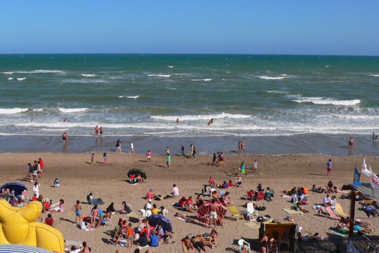 Qué hacer en Las Toninas: disfrutá la playa y más durante todo el año